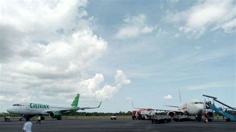 BREAKING NEWS Pesawat Presiden Jokowi Tiba Di Bandara Fatmawati Soekarno Sore Hari
