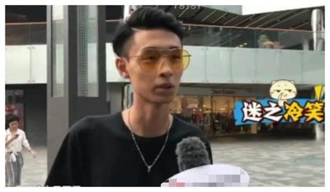 秦霄賢遲到罰款被罰怕？曾揚言16萬啥也幹不了，網友：人傻錢多 每日頭條