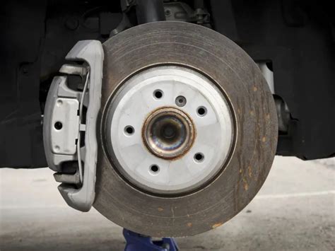 6 ცუდი სამუხრუჭე ხუნდების სიმპტომი მიზეზები გამოცვლის ხარჯები Uae ში Guangcaiauto