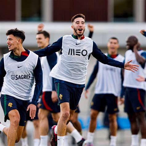 Real Madrid E PSG Disputam Jovem Promessa De Portugal
