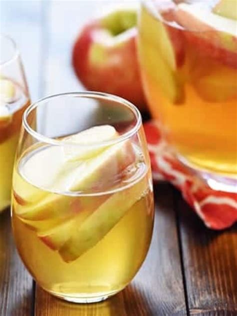 Refreshing Sparkling Apple Cider Sangria Just 3 Ingredients