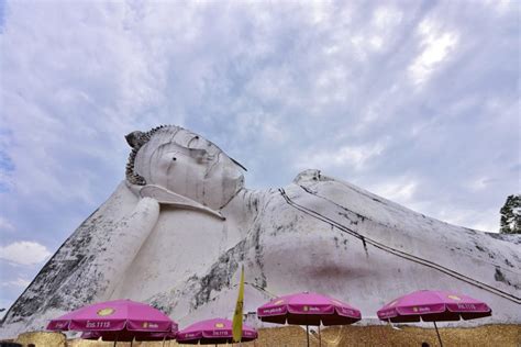 กราบหลวงพ่อโต วัดสะตือ พระพุทธไสยาสน์องค์ใหญ่ Go Ayutthaya