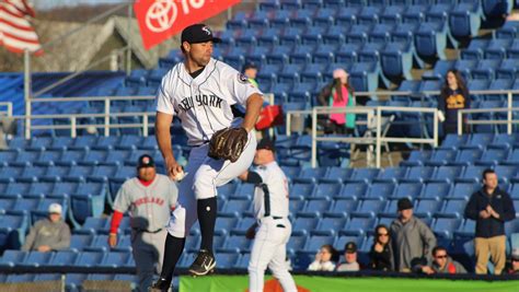 Sparks Mickey Jannis Tries To Ride Knuckleball To Big Leagues
