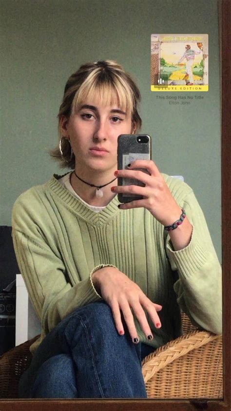 Am I Pretty F17 Scrolller