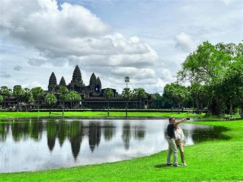 ទេសចរណ៍ Tourism ប្រាសាទអង្គរវត្ត នារដូវវស្សា