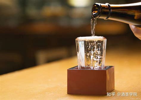 白酒十二香型之美浓香型白酒的品质与风味 知乎