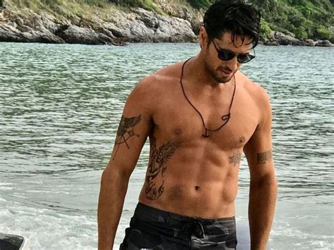 Sidharth Malhotra Tattoos