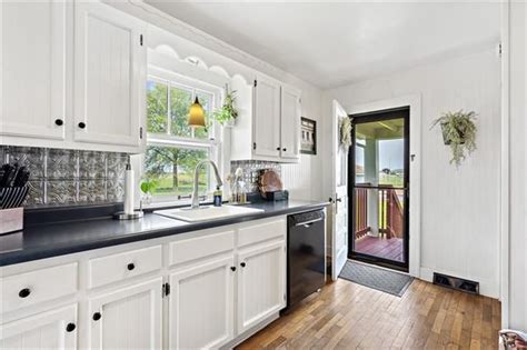 300 Sibley Rd Orrick Mo 64077 See Est Value Schools And More