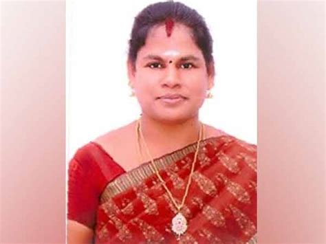 அதிமுக எம் எல் ஏ வுக்கு பளார் விட்ட ஒன்றியச் செயலாளர் அமைச்சர்