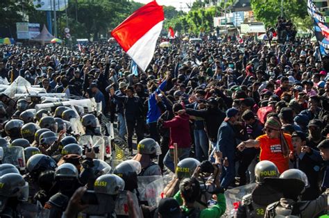 Indonesia Bans Sex Outside Marriage To Penalize Offenders With One