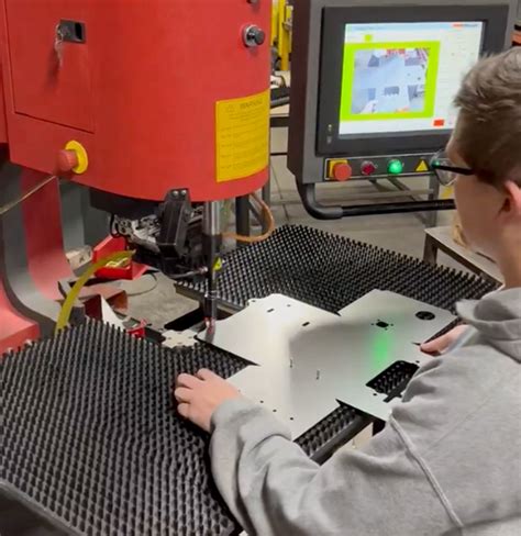 7 Benefits Of Using Pem Inserts