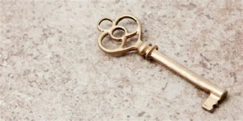 Key nghĩa là gì Cách sử dụng key trong đời thường AMA Anh Ngữ AMA