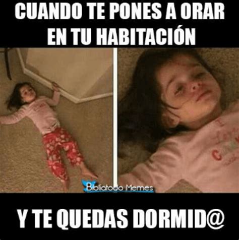 Memes cristianos El corazón alegre hermosea el rostro Pr