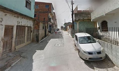 Homem é Morto No Meio Da Rua Em Fazenda Coutos Jornal Correio