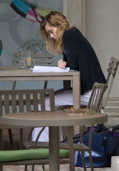 Suki Waterhouse Keeps Herself Busy On Vacation In Barbados 1222