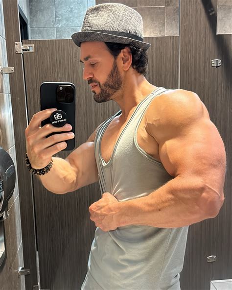Glute God Theglutegod On Threads