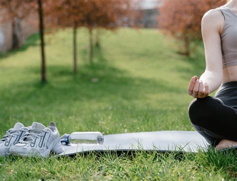 Cómo Abrir Los Chakras Espirituales Yoga En Casa