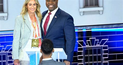South Carolina Sen Tim Scott Engaged To Be Married Internewscast Journal