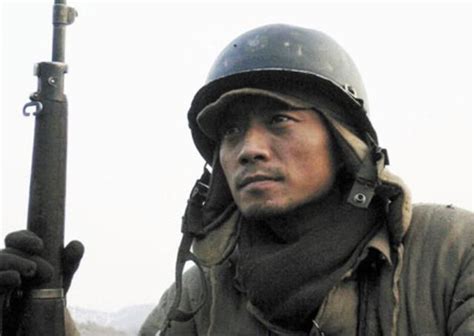 穿上軍裝有軍人氣質的男星 每日頭條