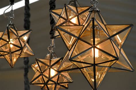 무료 사진 샹들리 램프 구조 밝은 랜 턴 빛 예술 전기 기술 장식