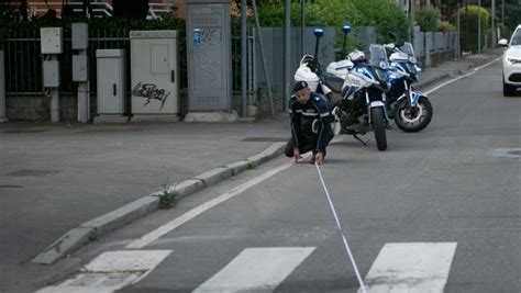 Ha Un Volto Il Ragazzo Fuggito Dopo Lo Schianto Gazzetta Di Parma