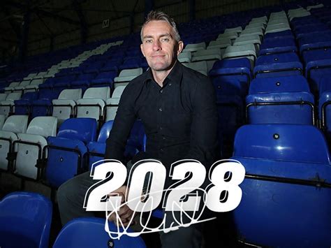 不去切尔西 曼联伊普斯维奇官方与主帅麦肯纳续约至2028年 本赛季 英超的 的合同