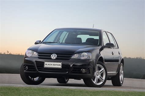 Volkswagen lança Golf Black Edition