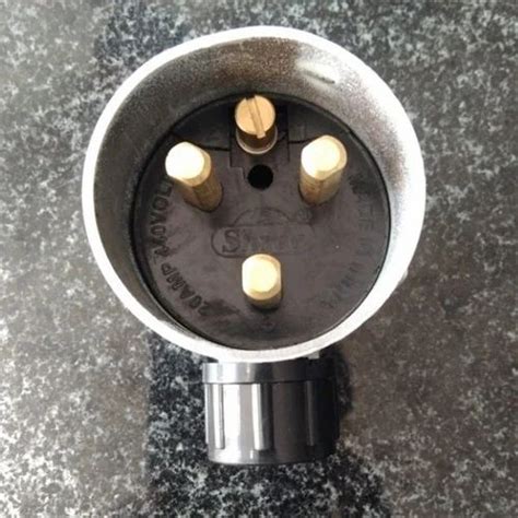 20a Silver And Black Metal Clad Plug Socket 440v At Rs 120 Piece In Vadodara