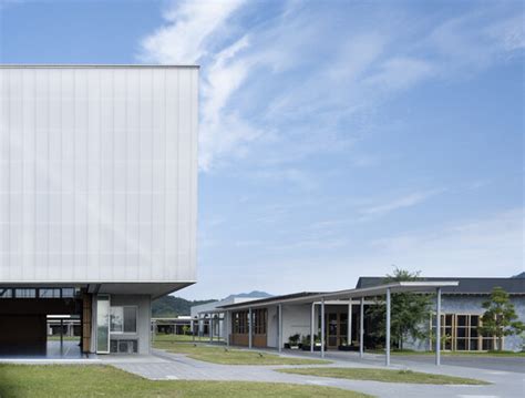Escola Global De Hiroshima Can Archdaily Brasil