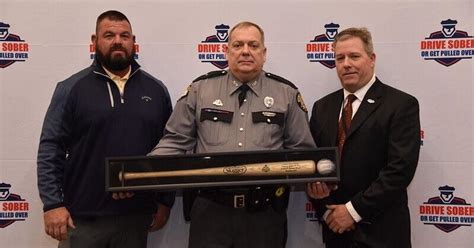 London Ksp Trooper Wins Governors Award For Dui Arrests For 34th Time