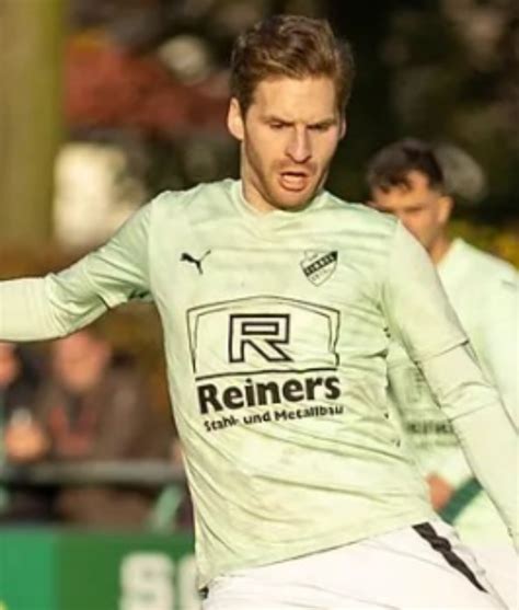 Historia De Camisetas Grün Weiß Firrel Football Kit Archive