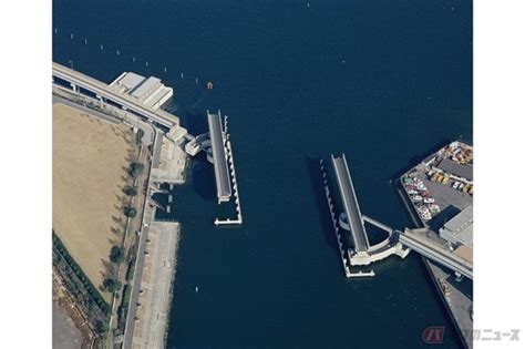 首都高の羽田トンネル先にある謎の合流はいったい何 今は使われていない羽田可動橋とは バイクのニュース