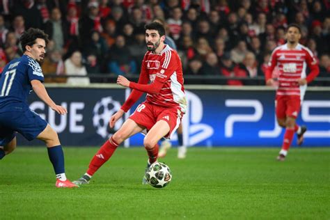 Brest Psg Pourquoi Pierre Lees Melou Na Pas Reçu De Carton Rouge