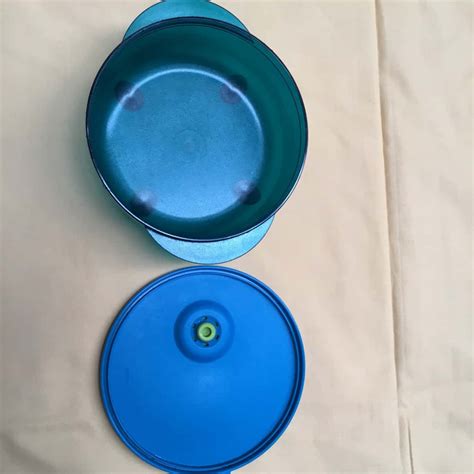 Tupperware Microwave Vent And Serve Green Container Excellent Condition S