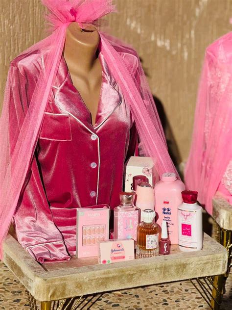 لبسـت بودري وتين لتغليف المناسبات والملابس التقليديه Facebook