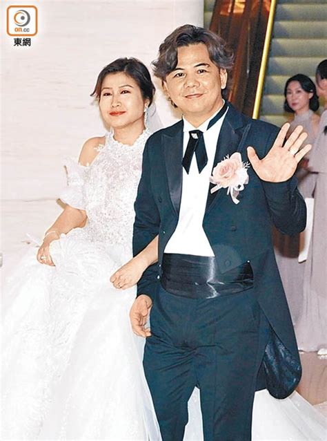 炎明熹收斂星味樸素到賀 伍仲衡錫老婆 收入全上繳 東方日報