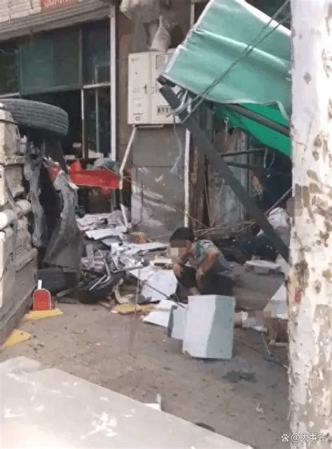山西漢與妻嗌交開車撞店致2死1傷 死者包括1歲親生仔 星島日報