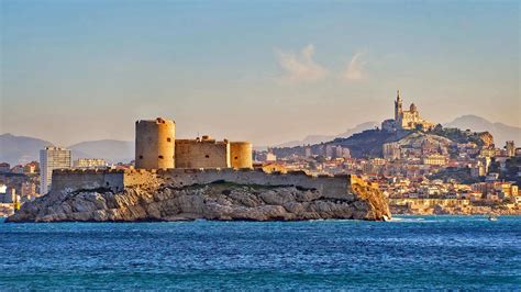 伊夫城堡法国马赛 Boris Stroujko Shutterstock 20200828 NiceBing 必应美图