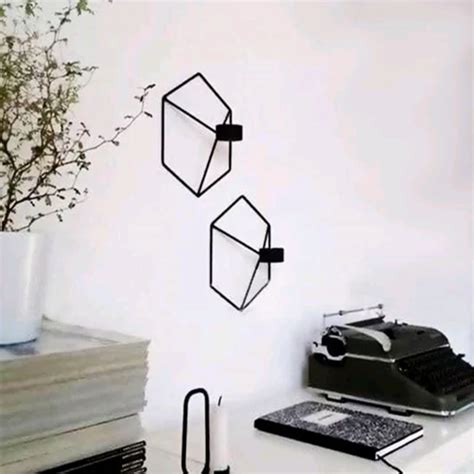 خرید و قیمت جا شمعی دیواری فلزی مشکی 6 ضلعی از غرفه فروشگاه ماه جمیل