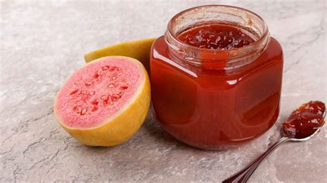 Como Fazer Chimia De Goiaba Simples E Fácil Confeitaria Em Casa