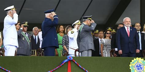 Lula Participa Da Cerimônia Comemorativa Do Dia Do Exército Agência