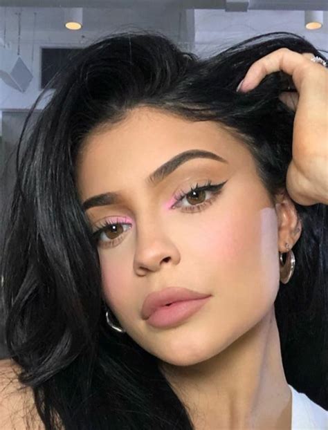 Spring Into Beauty 10 Stunning Makeup Looks For The Season Kylie