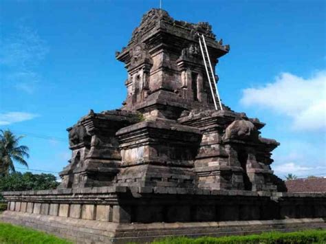 800 Tahun Berdirinya Singhasari Halaman 1