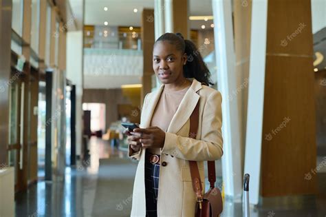 Premium Photo Young African American Woman In Smart Casualwear