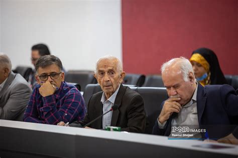 ایمنا نشست خبری معاون و مدیران خدمات شهری شهرداری اصفهان