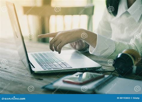 Woman Finger Pointing At Laptop Screen Stock Image Image Of Finger Employed