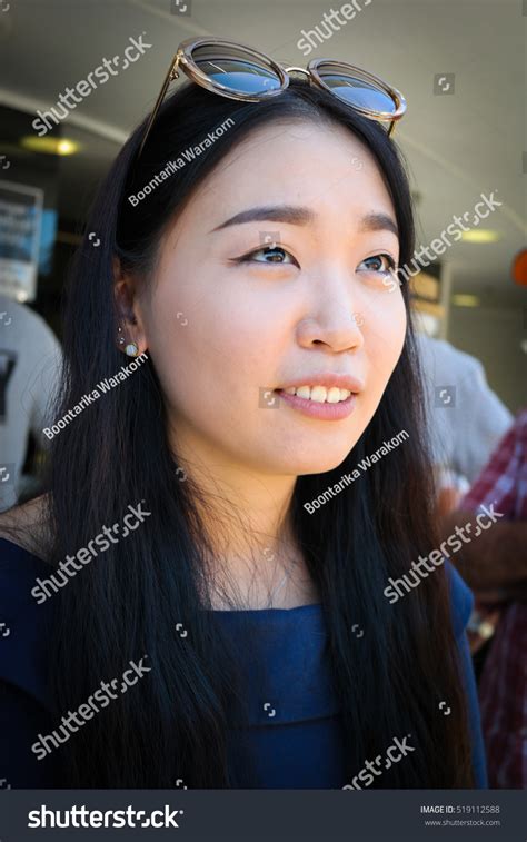 Asian Korean Chinese Girl Portrait Looking Foto Stok 519112588