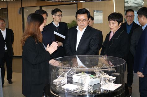 浙江省副省长高兴夫一行莅临杭州国家“芯火”双创基地（平台）参观指导杭州芯火集成电路设计产业化基地集成电路产业园国家集成电路产业集成