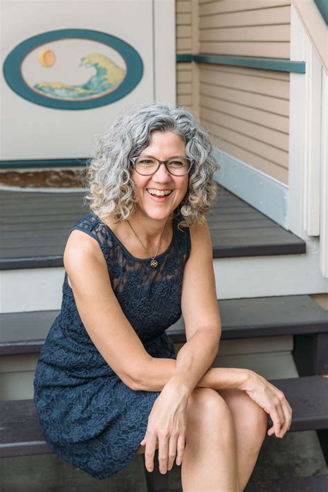 About Dr Laura Enfield