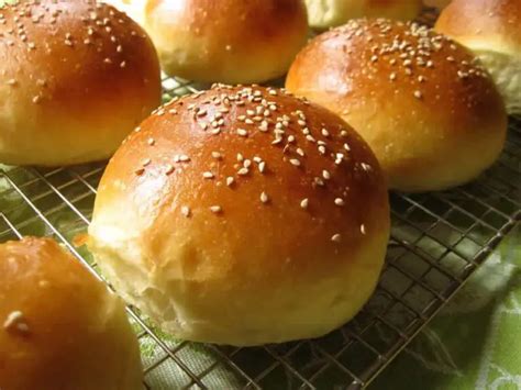 Pain hamburger brioché au thermomix Recette Thermomix